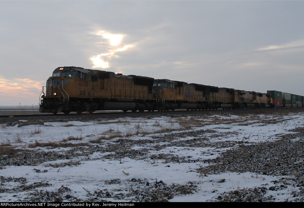 UP 4638 & others (3)